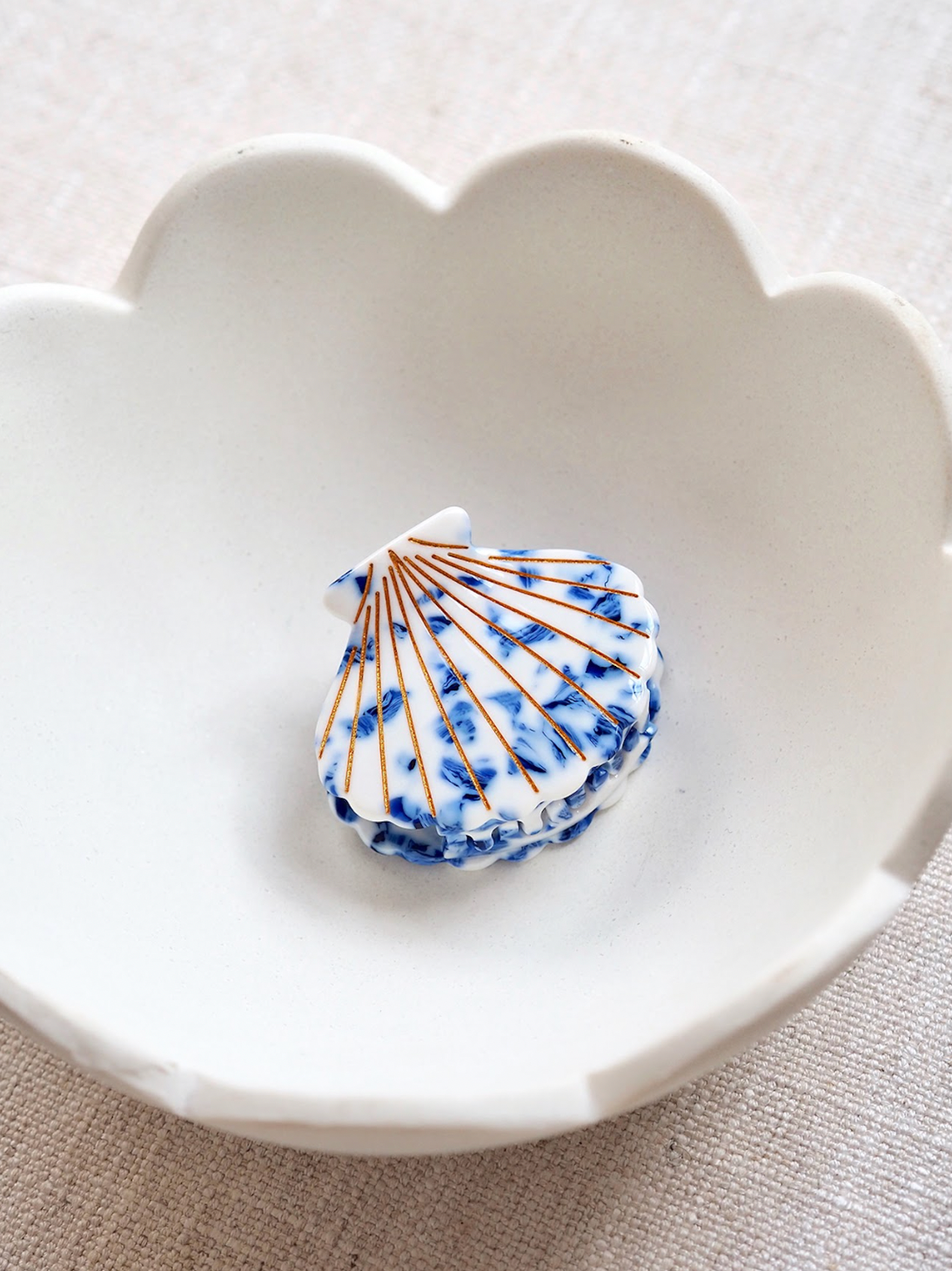 Coastal Blue Seashell Claw Clip