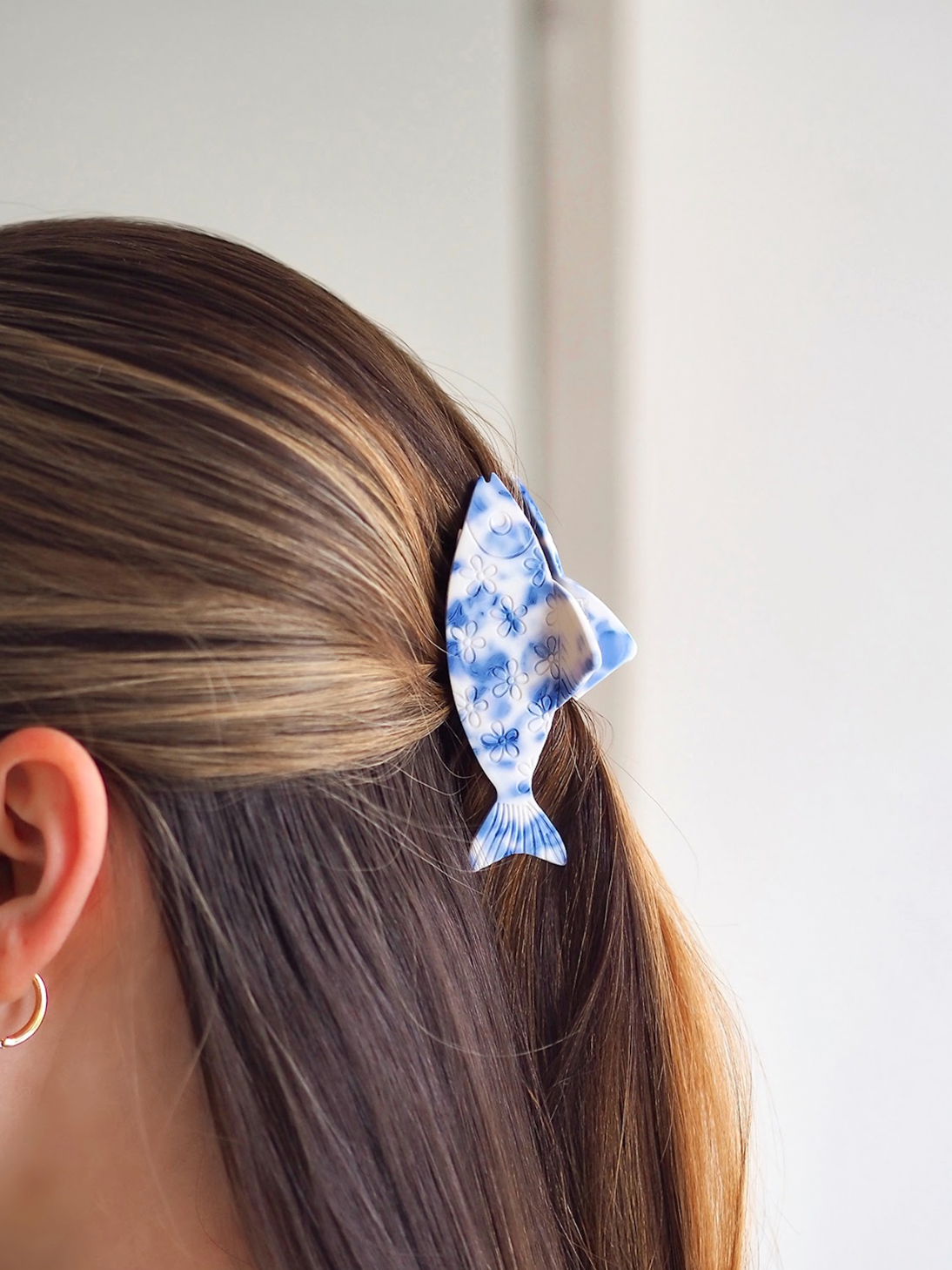 Coastal Floral Fish Claw Clip | The Cross Living