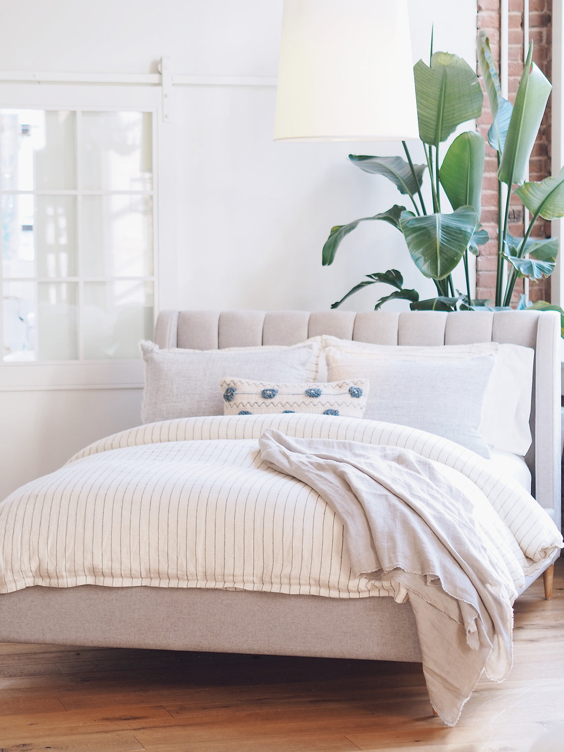 Leo Bed